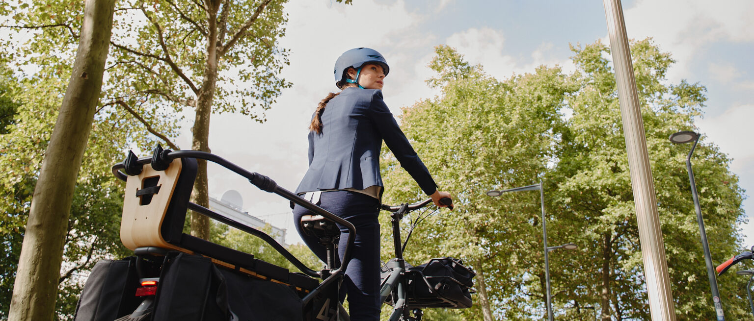 Long tail cargo bike - Bike 43, the family electric bike